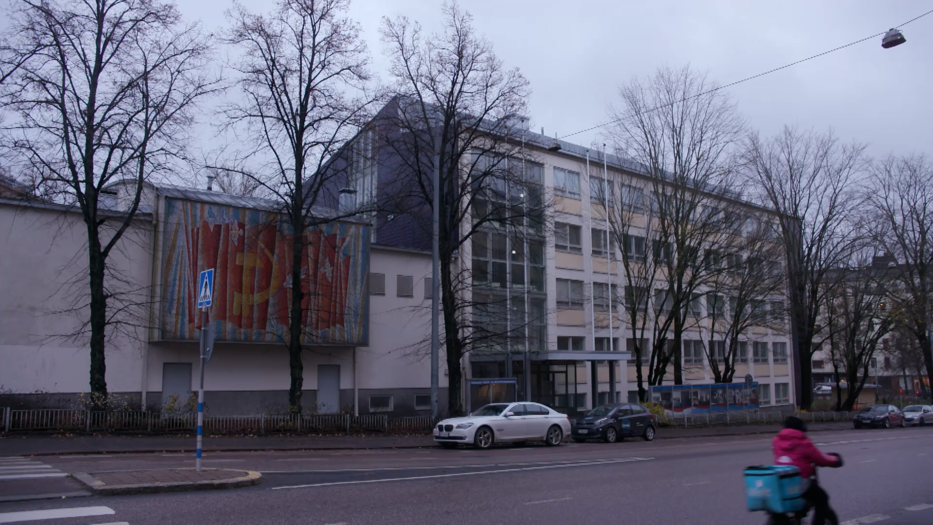 Russen konden ongestoord gebouwen kopen op strategische plekken ...