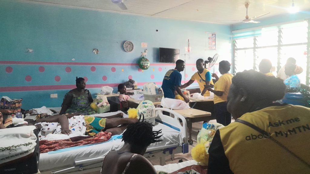 MTN Ghana welcomes 25 CCTH Christmas babies with hampers