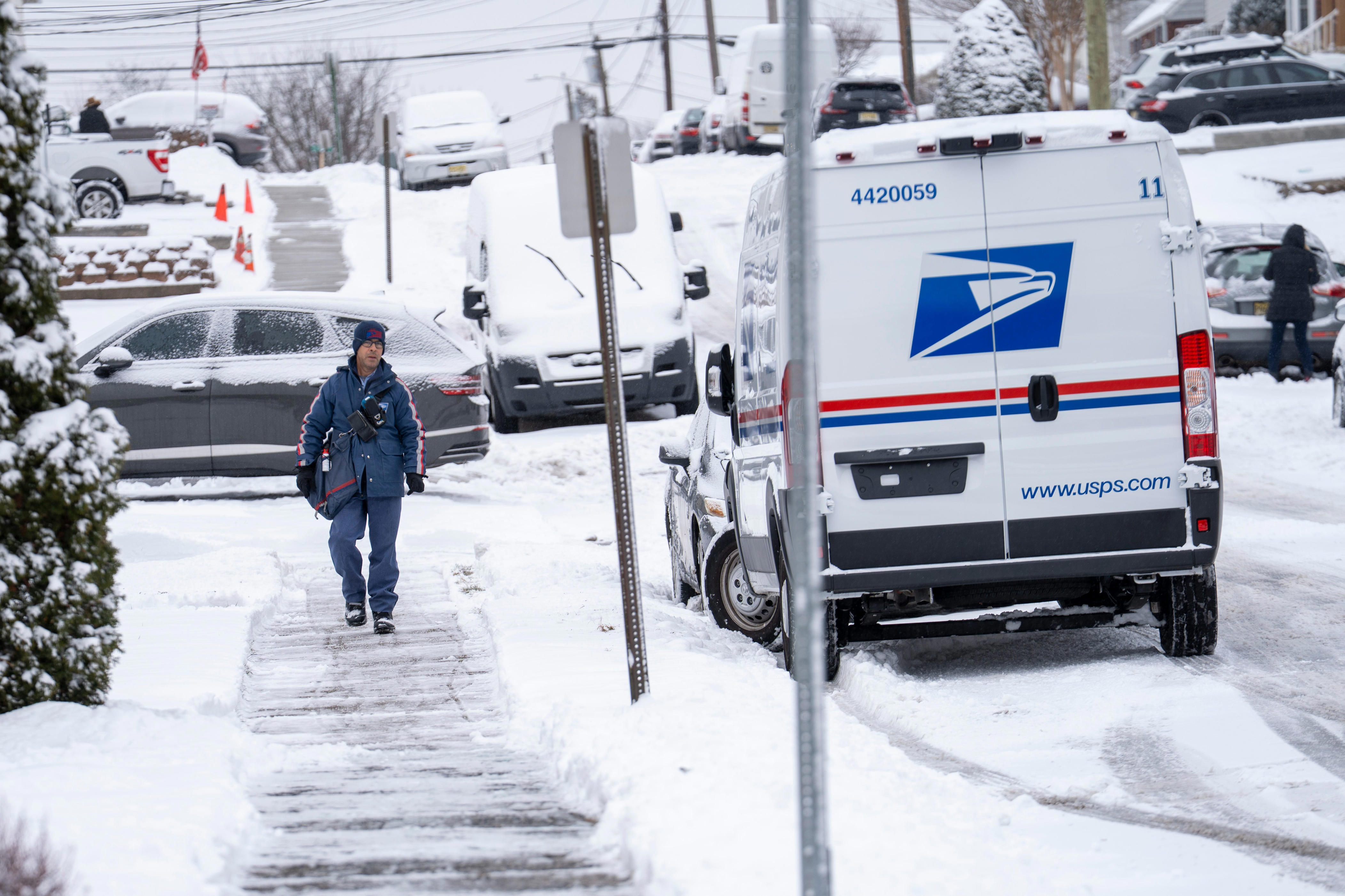 Presidents Day 2026: What's open and closed, from banks to stores