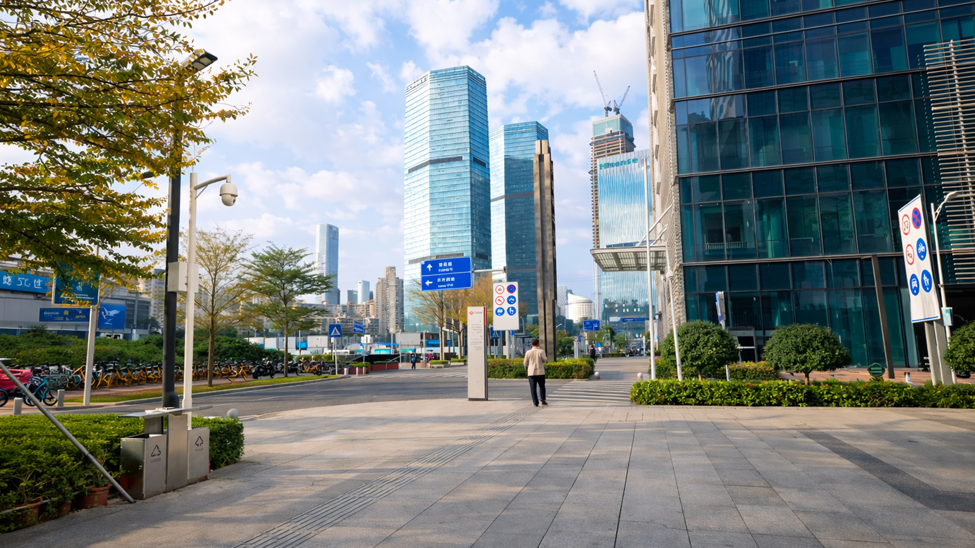 Clean streets and skyscrapers of Shenzhen’s new area