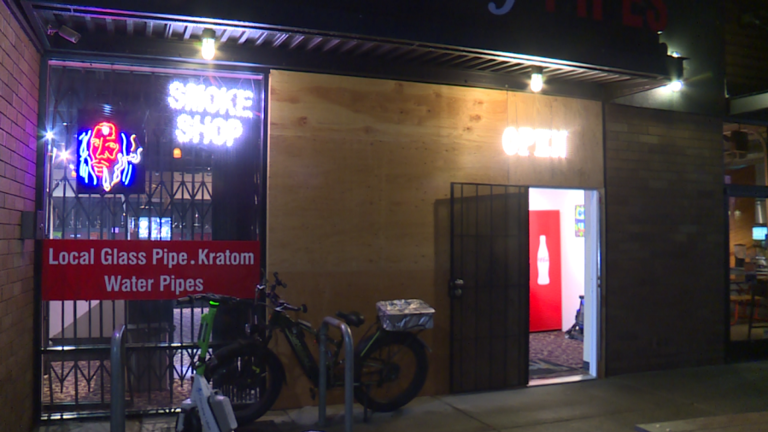 Suspects smash vehicle into SE Portland House of Pipes on Christmas Eve