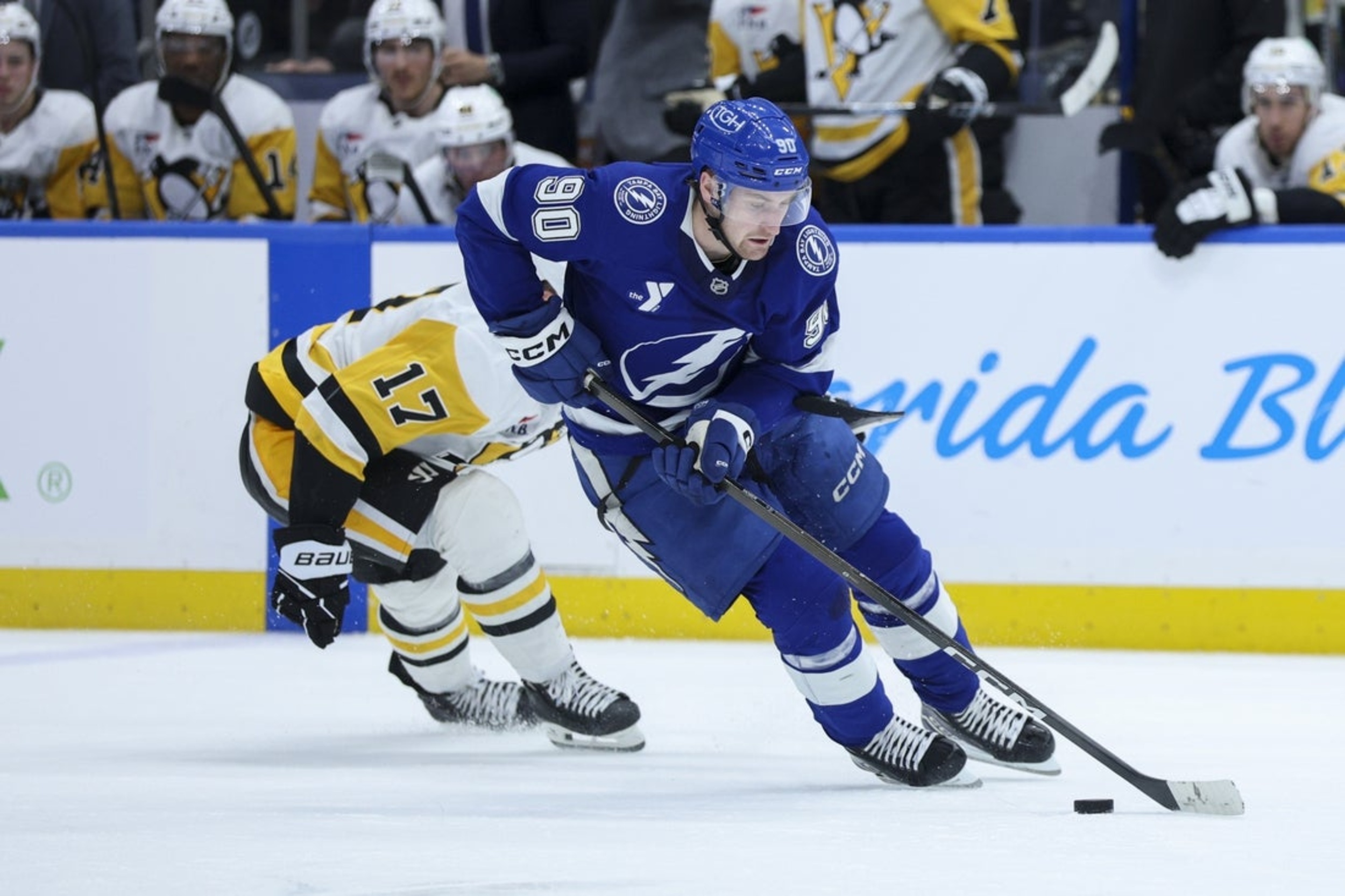 Lightning sign D JJ Moser to 8-year, $54 million extension