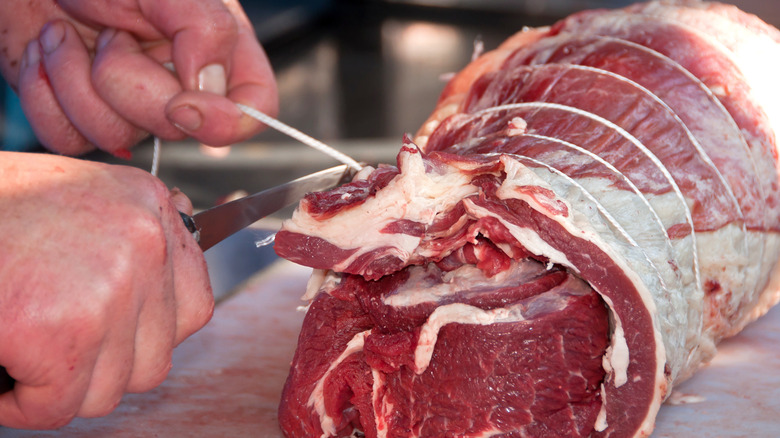 A professional chef offers 11 tips for trussing meats