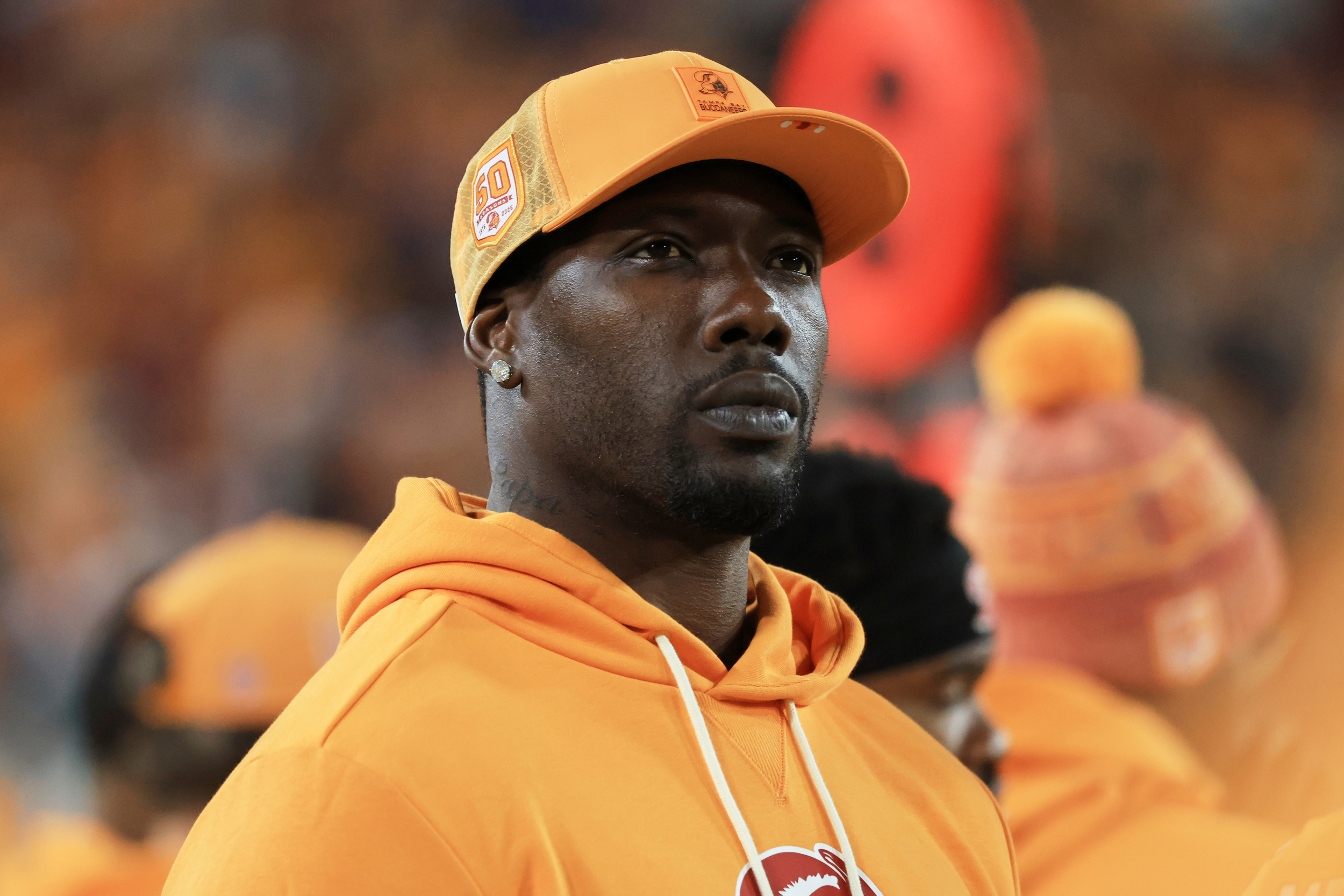Buccaneers elevating OLB Jason Pierre-Paul