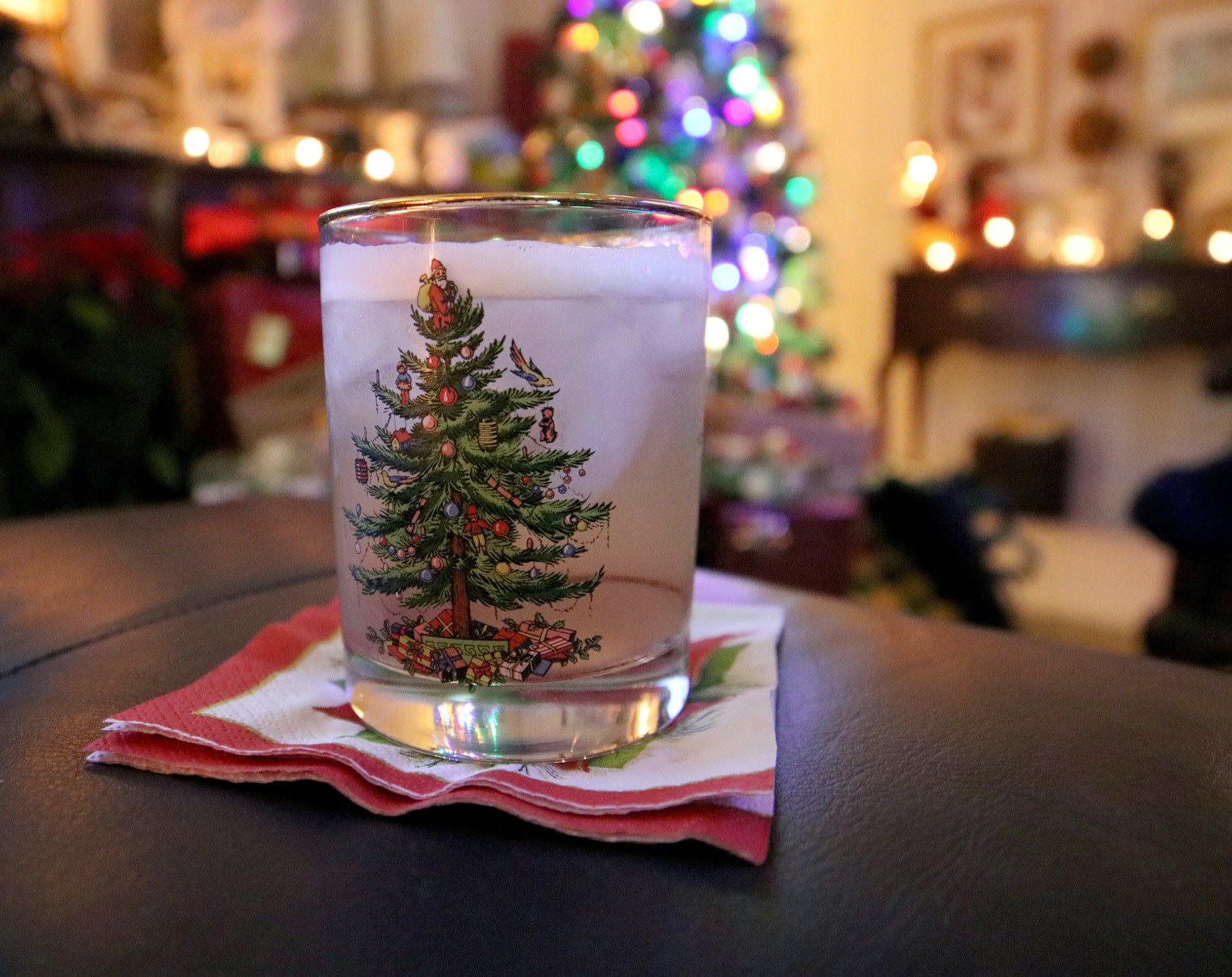 The best large batch cocktails to make for guests this holiday season