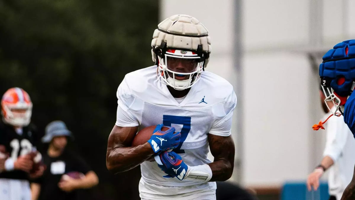 TE Amir Jackson re-signs with Florida for the 2026 season