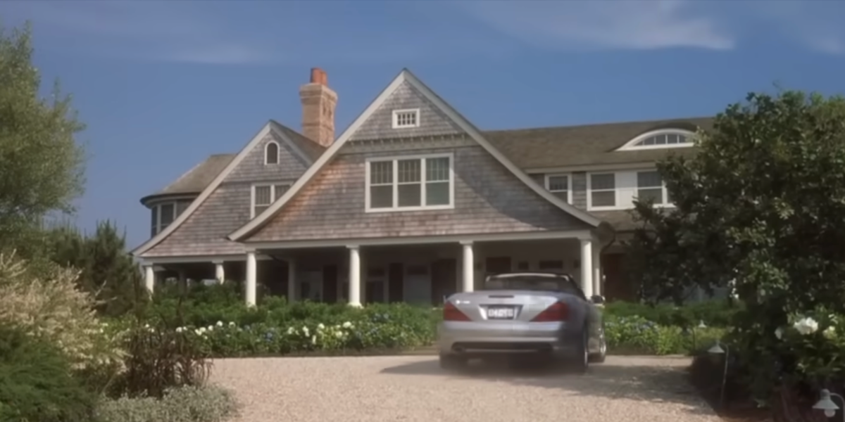 10 swoon-worthy movie homes that make us want to move in—every time