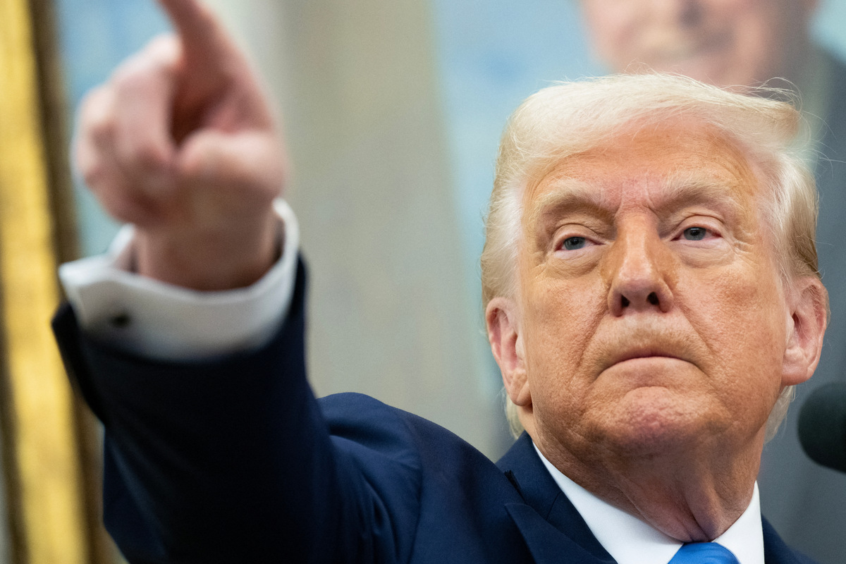 Trump warns Iran faces "bad, bad things" if nuclear deal is not reached