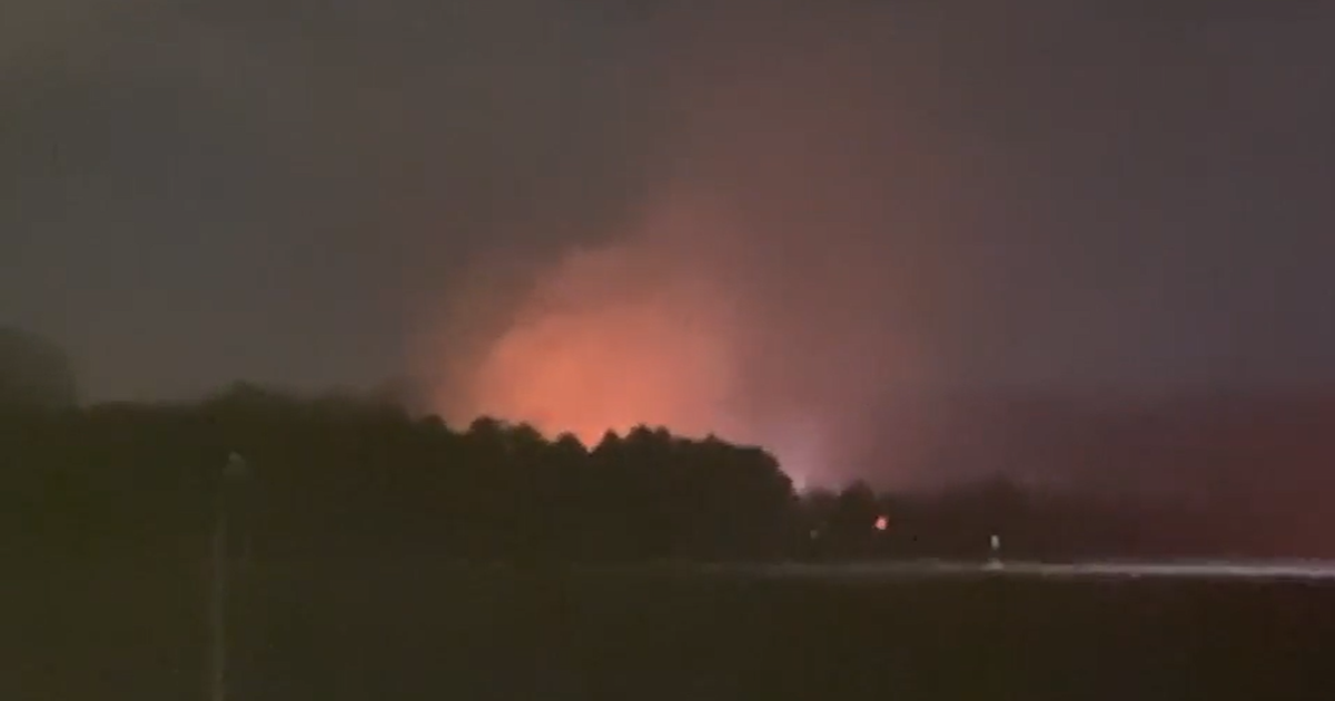Large fire in Raeford sends smoke plumes into sky; cause under ...