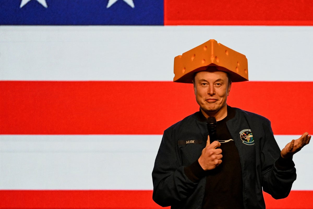 Musk splashes cash at Green Bay event in effort to push Wisconsin ...