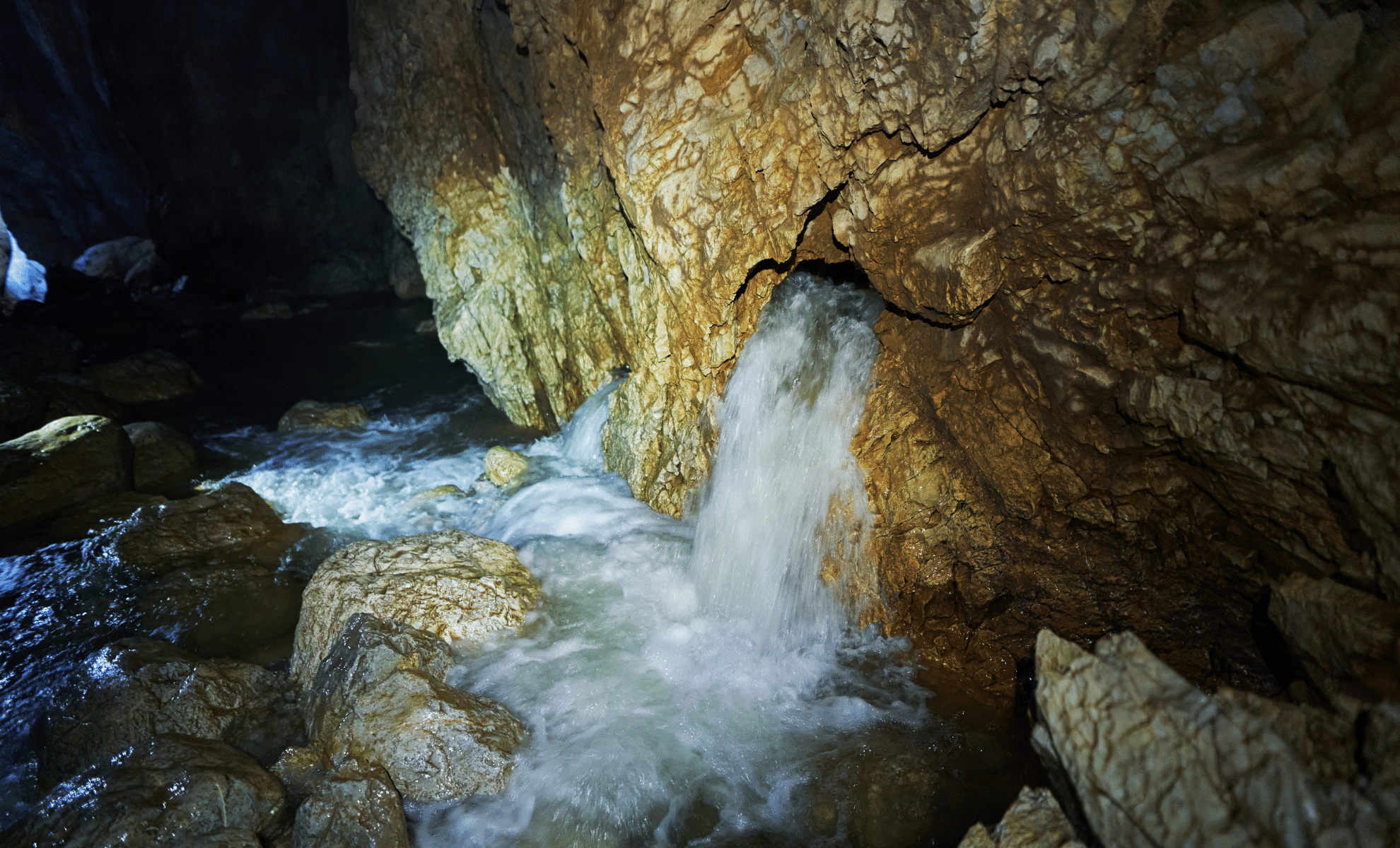 Scientists find hidden toxic underground river leaking mercury into ...