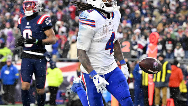 Is Bills' James Cook better RB than Eagles' Saquon Barkley?