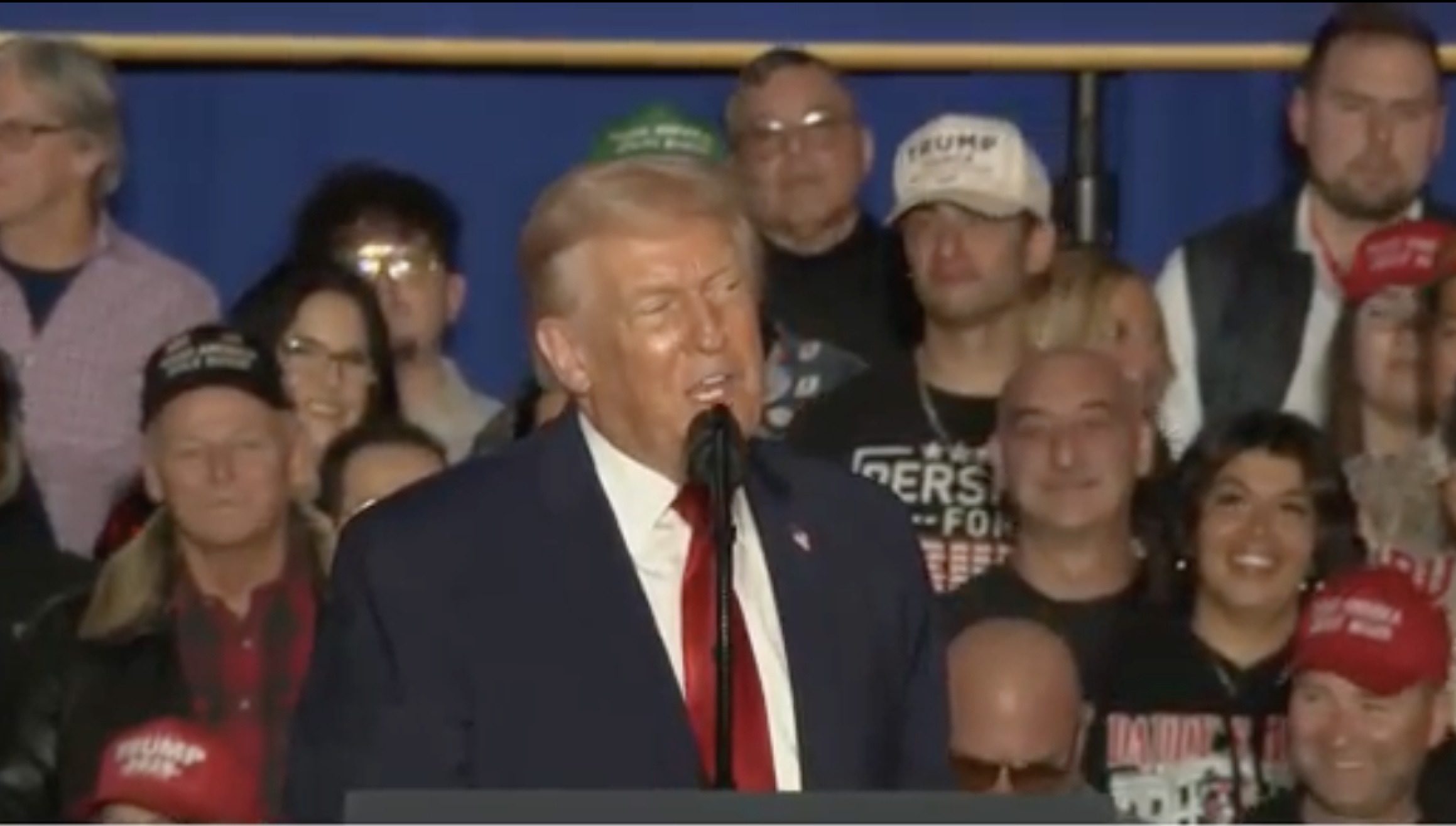 'You go here, bing, bing, bing, bing': Trump rambles about 'the weave ...