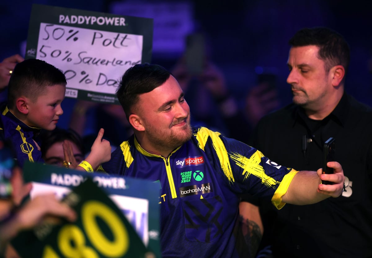 World Darts Championship: Schedule and latest results