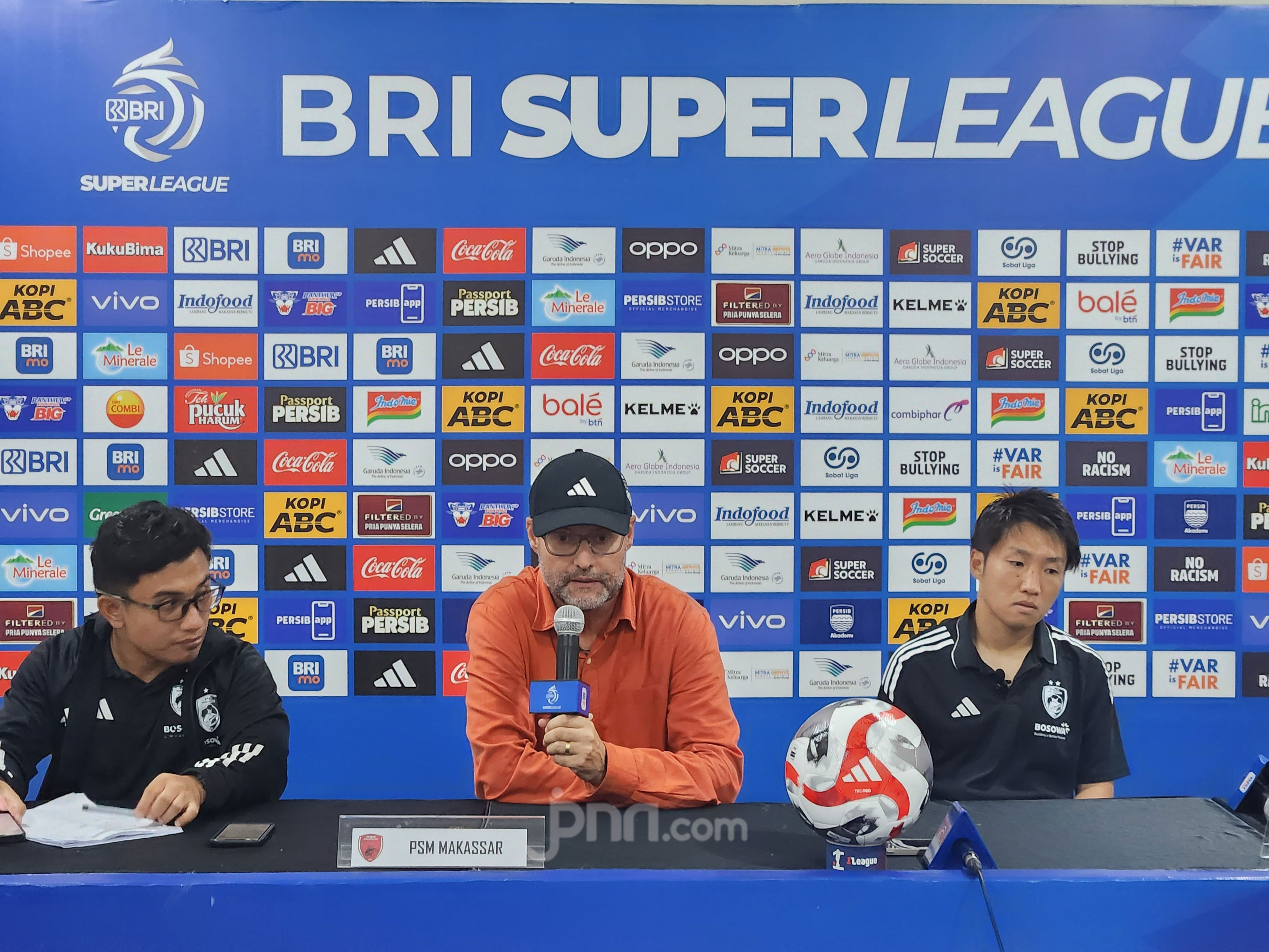 Komentar pelatih PSM seusai ditaklukkan Persib: Kekalahan terhormat!