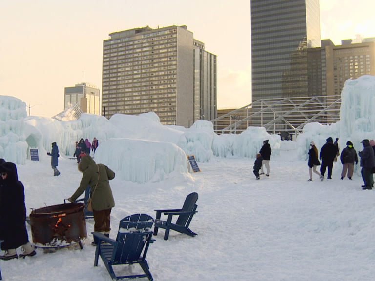 Disparus depuis la pandémie, les châteaux de glace sont de retour à ...