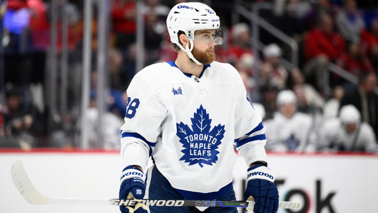 Leafs’ Nylander apologizes again for giving middle finger on broadcast