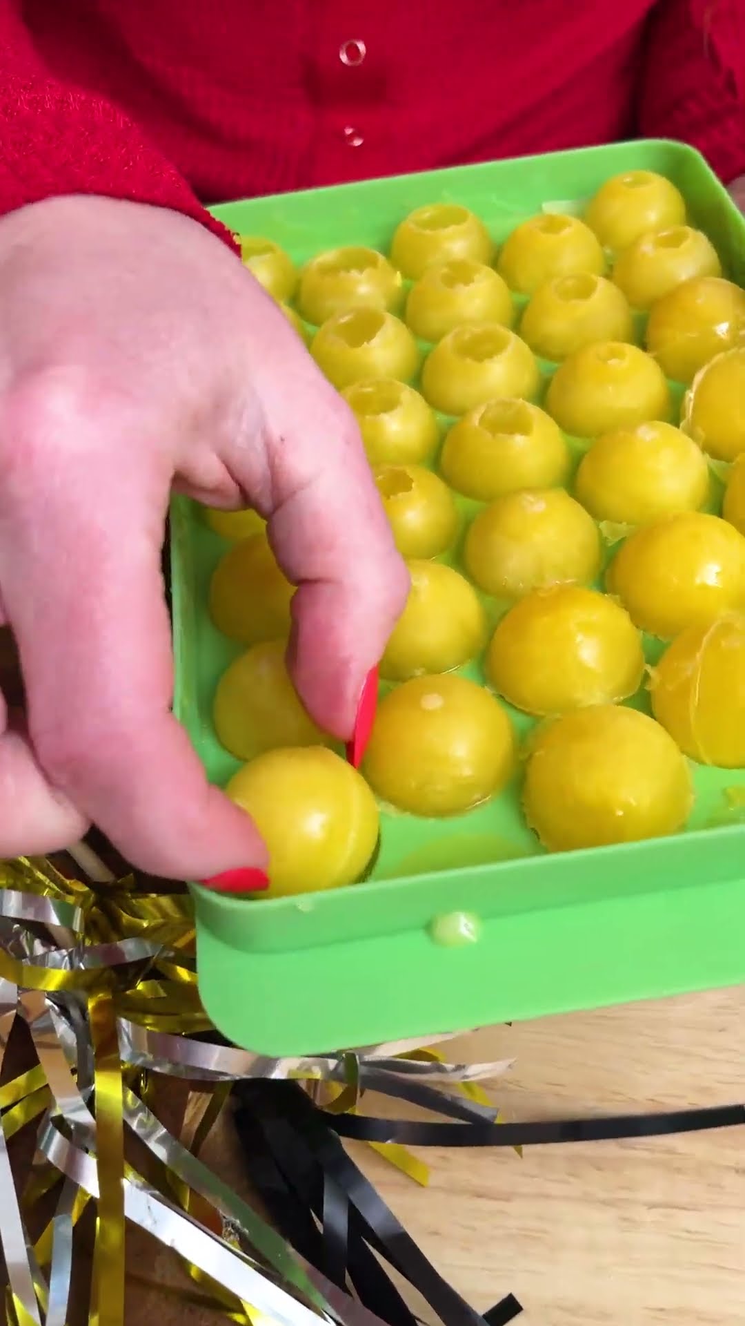 Glitter ball drop mocktail! #mocktails #NYE #newyearparty #drinks # ...