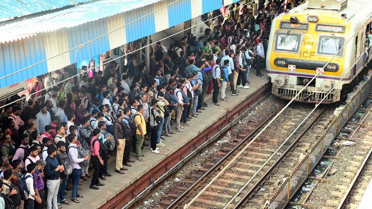 Mumbai local train updates: Two platforms at Borivali station shut for work