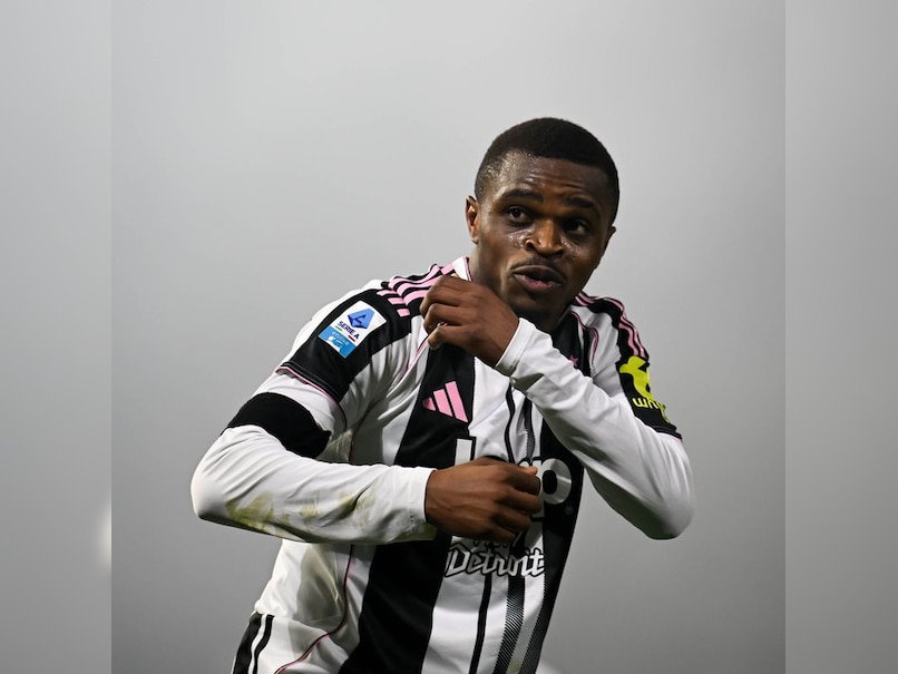 Juventus ride luck to beat lowly Pisa in Serie A