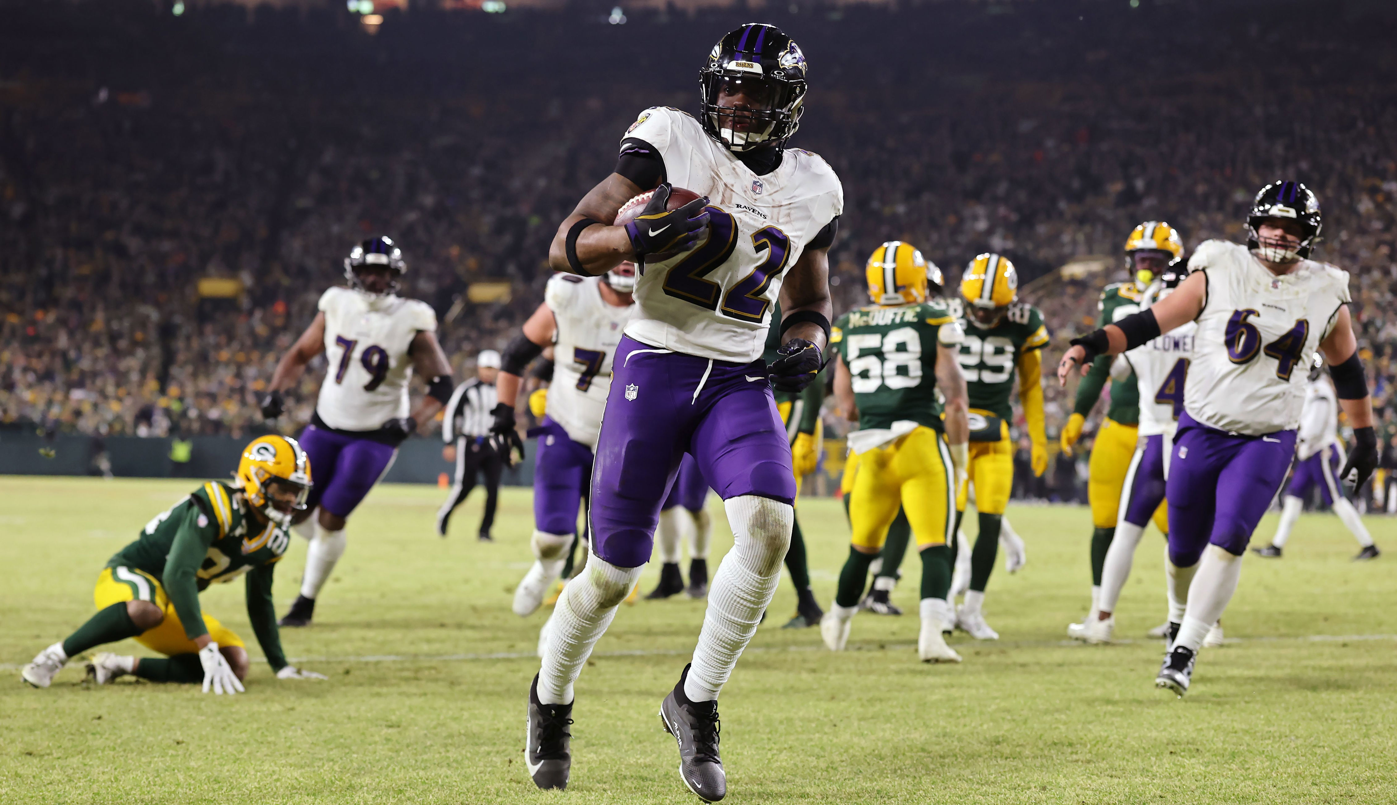 Takeaways as Derrick Henry, Ravens run over Packers 41-24 on Peacock