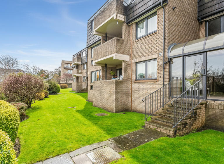 Edinburgh three-bedroom ground-floor apartment with garage and private ...