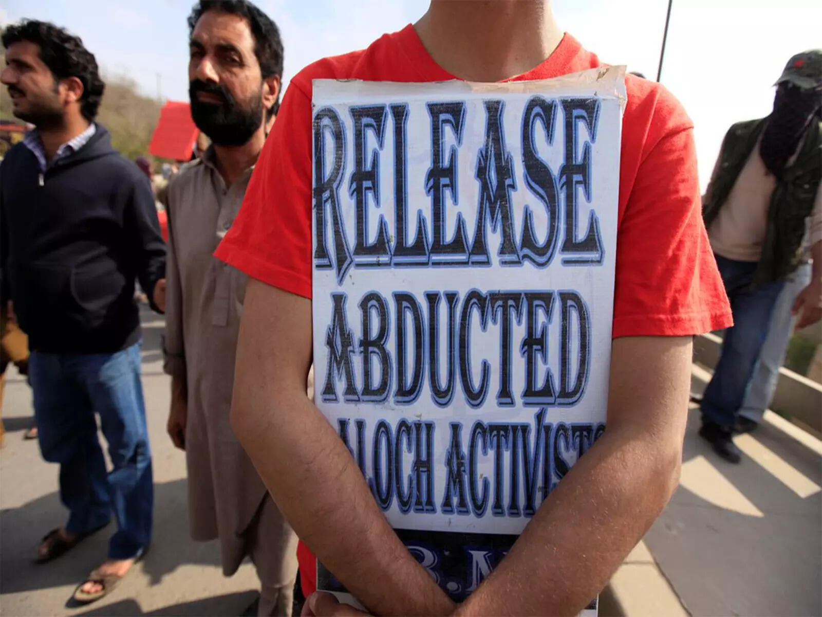 Pakistan faces humanitarian crisis as families of missing Balochistan ...