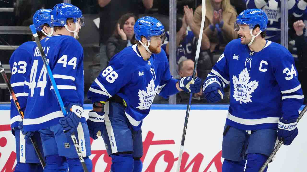 Maple Leafs chase Senators’ Ullmark in second period