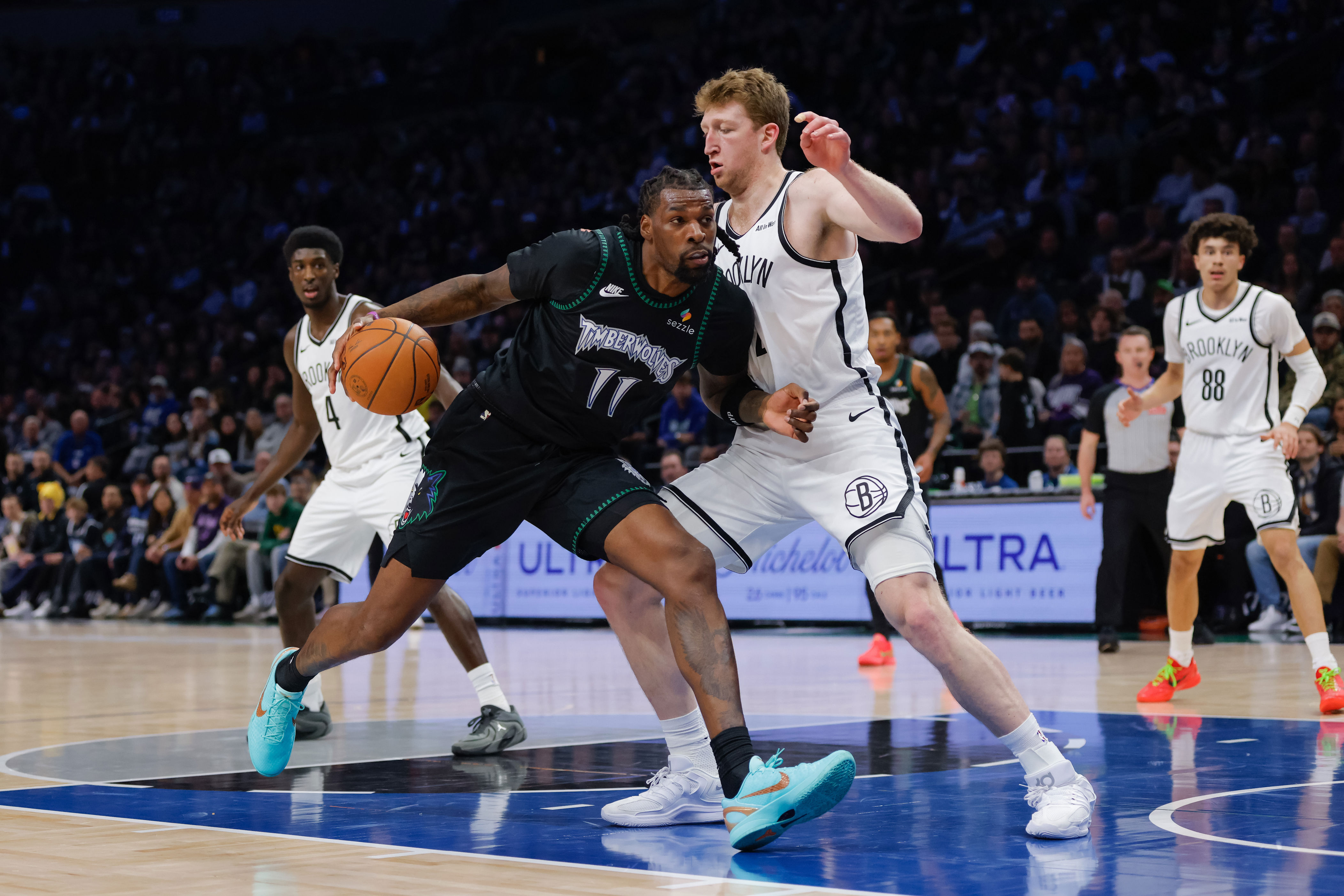 Thomas scores 30 points in return from hamstring injury as Nets top ...