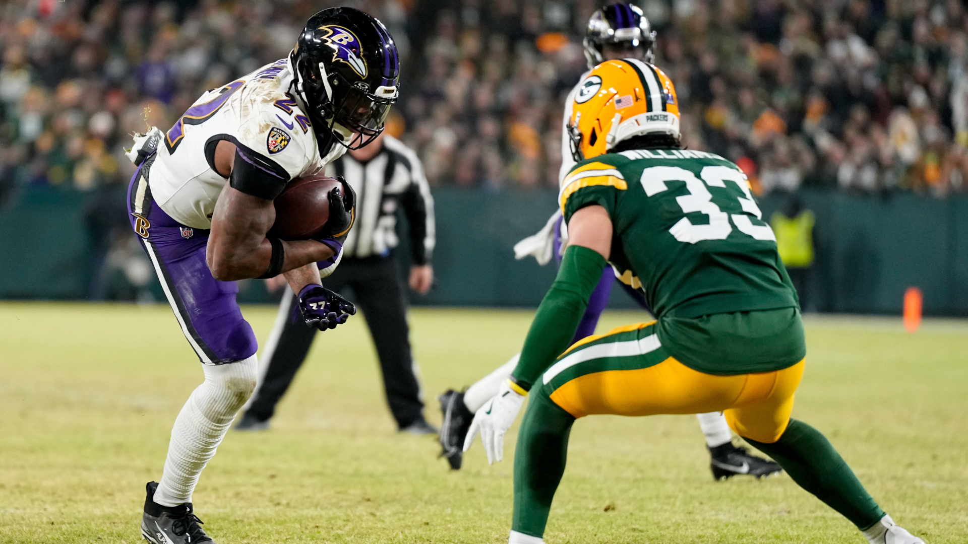 Ravens' Derrick Henry moves into top 10 on career rushing list, passing ...