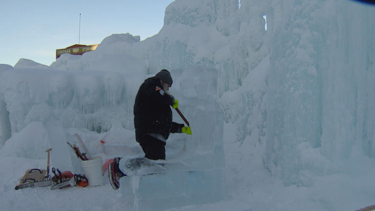 Disparus depuis la pandémie, les châteaux de glace sont de retour à ...
