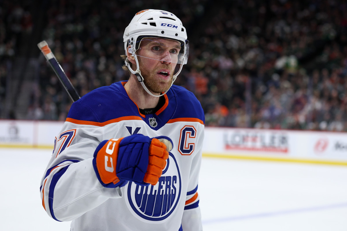 Oilers' Kris Knoblauch sends Connor McDavid message after Flyers game