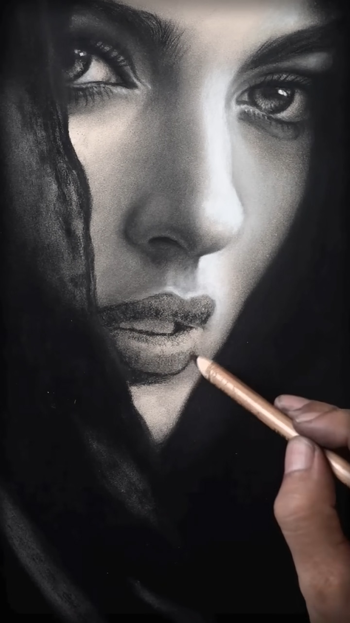 Viral portrait made entirely freehand with incredible precision