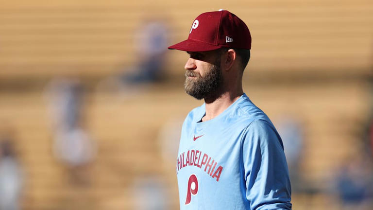 Bryce Harper appears to shade Phillies GM Dave Dombrowski with T-shirt