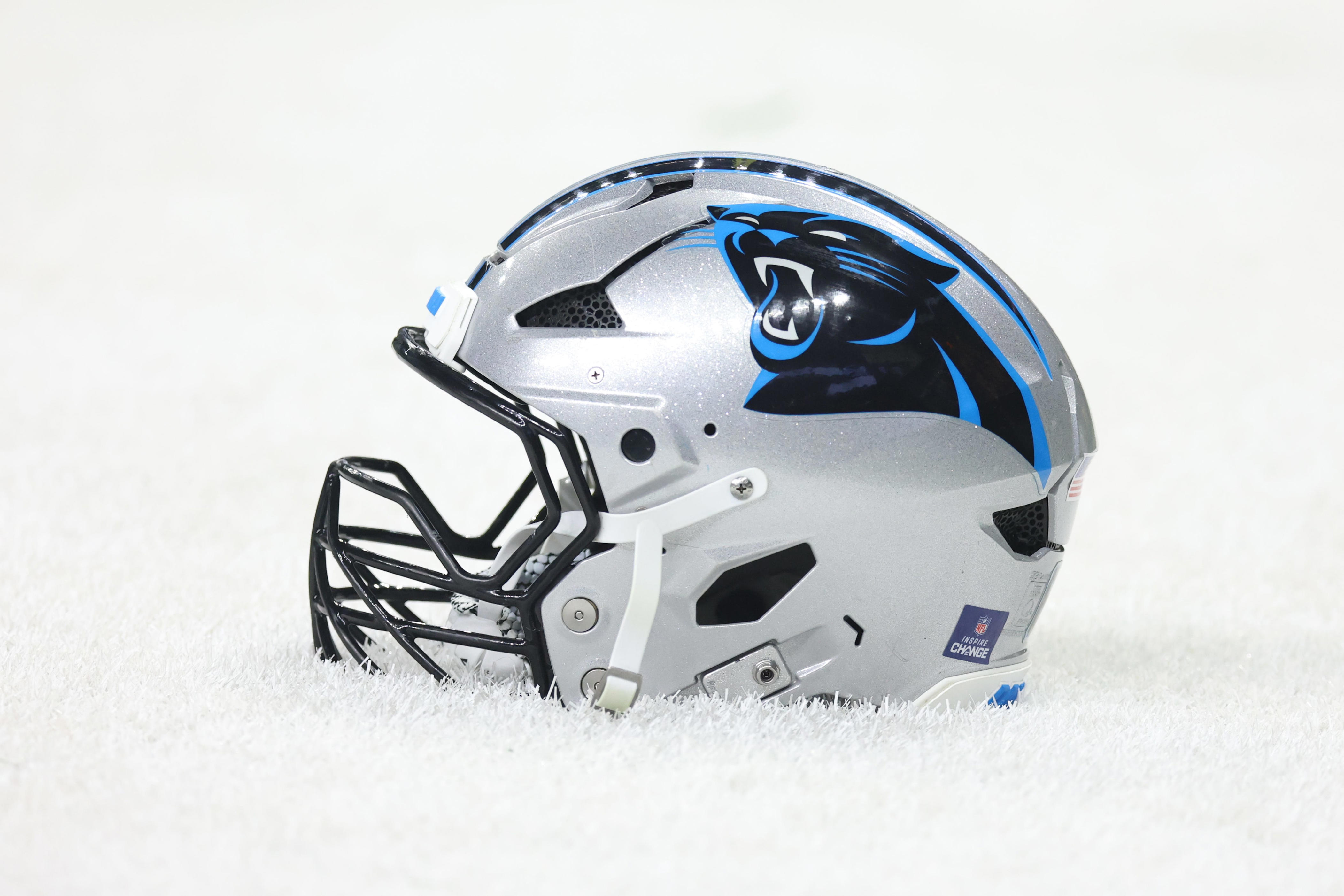 Panthers sign former 1st-round pick to active roster on Saturday