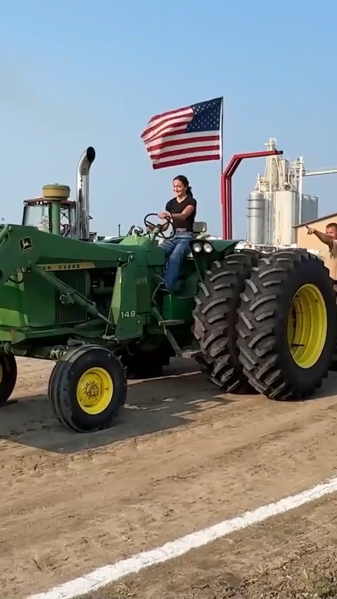 Unloading a tractor
