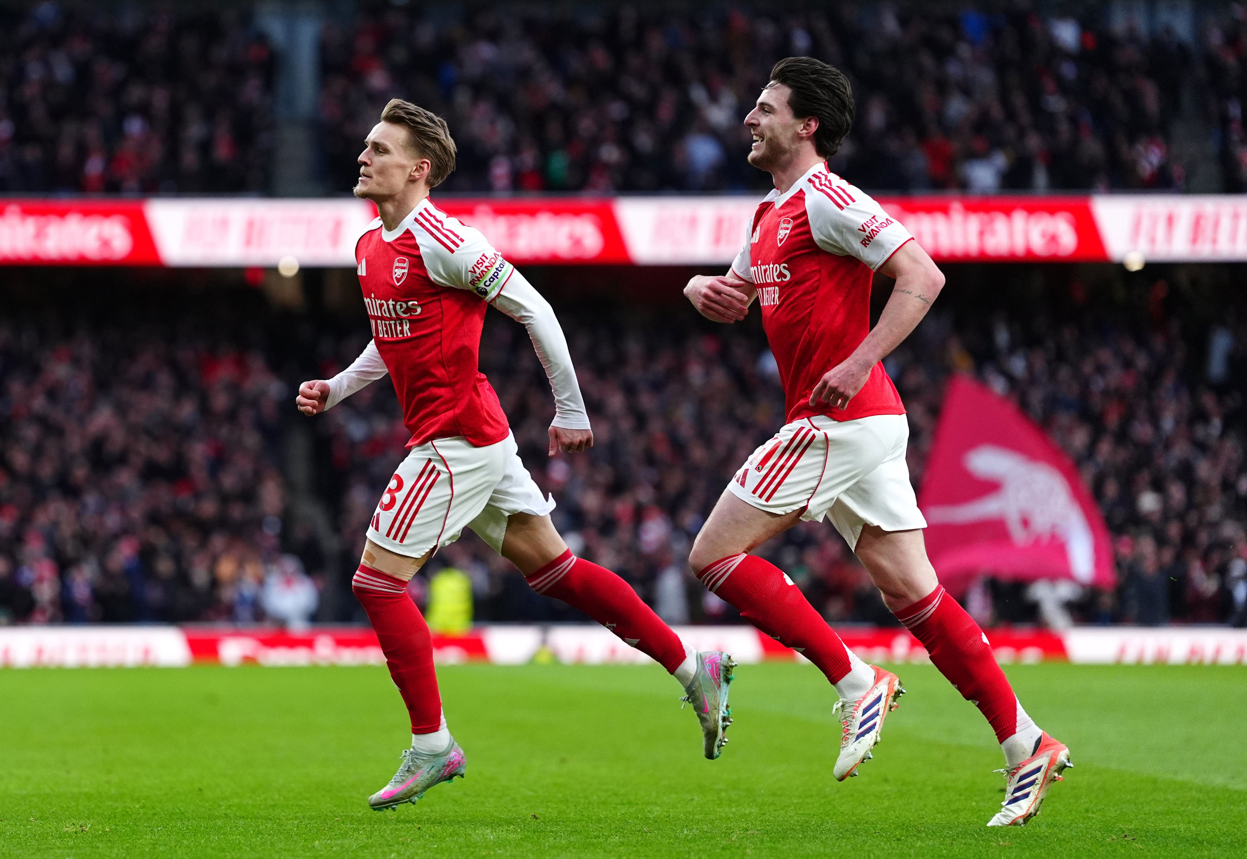 Arsenal return to Premier League summit after edgy victory over Brighton