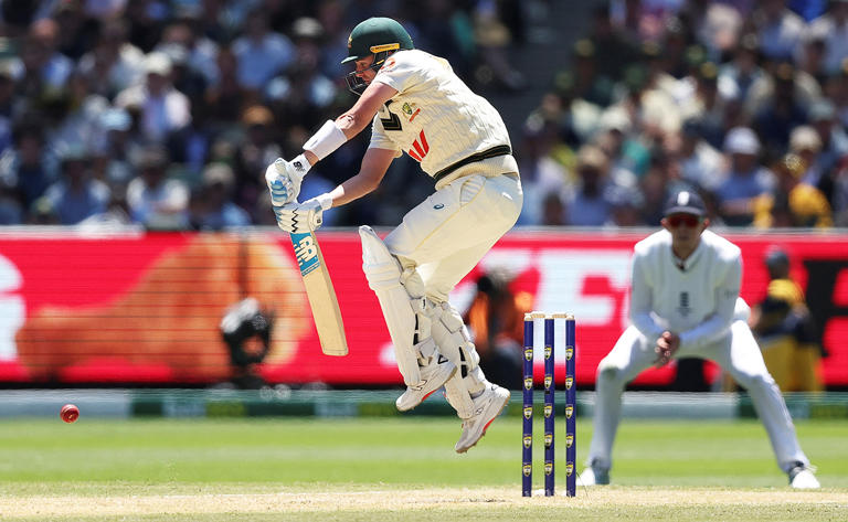 Cricket fans confused by Steve Smith move that might have cost Aussies ...