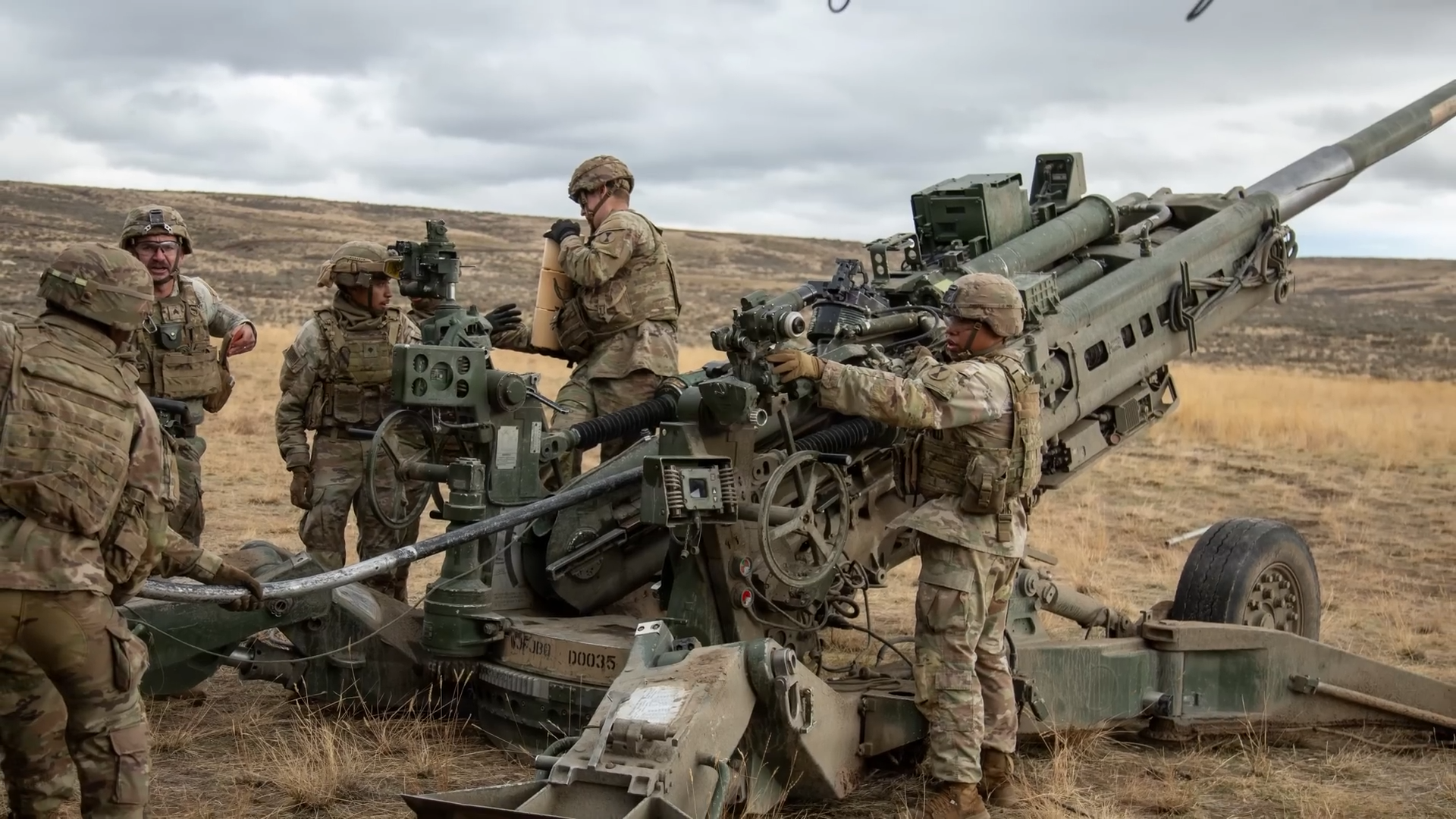 The secret delivery of 99 huge howitzers to Ukraine!