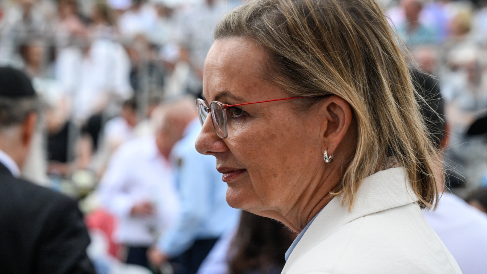 Ley calls for parliament to reconvene demanding a royal commission into ...