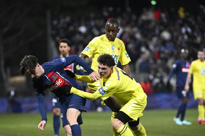 Le milieu de terrain de la Louvière Lucas Bretelle attendu au Mans