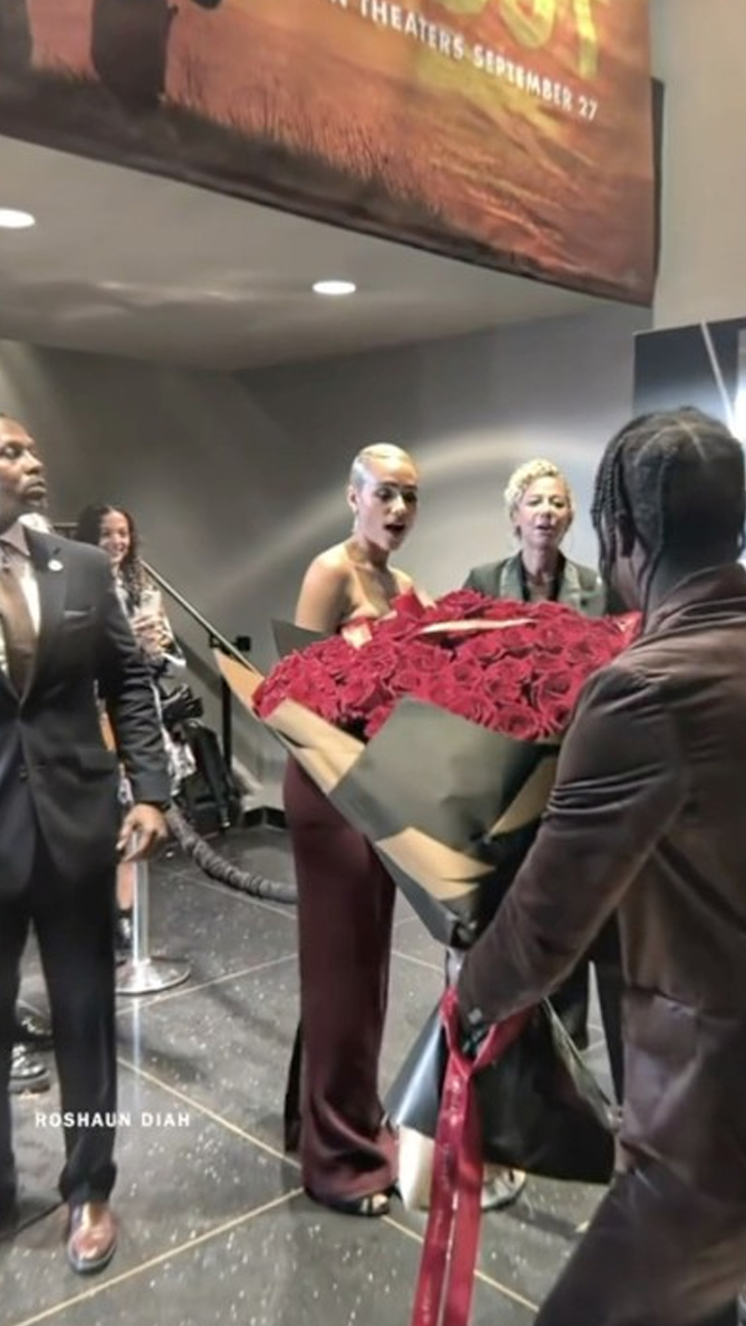 Surprising a stranger with 100 roses and a message