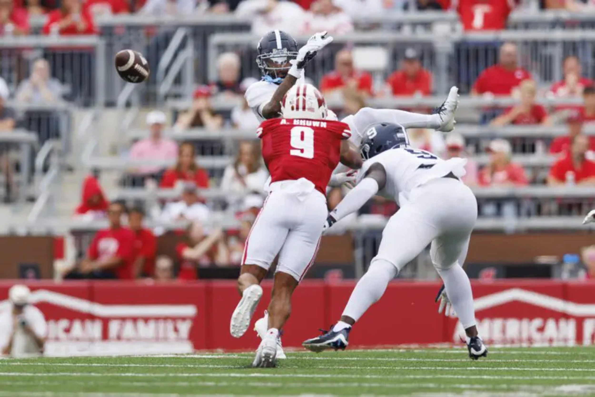 Badgers’ starting safety Austin Brown accepts 2026 American Bowl invite