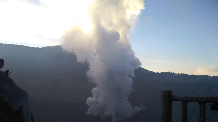 Alarm erupsi freatik Gunung Tangkuban Parahu
