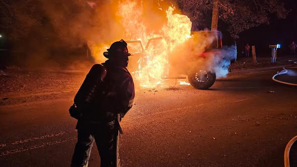 Carencro vehicle fire put out on Beau Basin Road