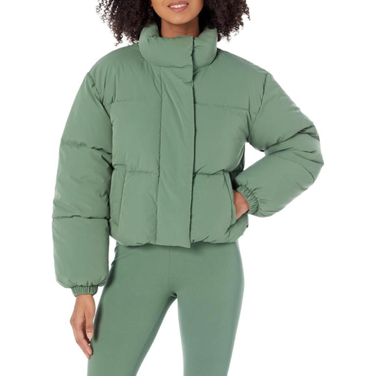 Amazon’s ‘Very Warm’ cropped puffer jacket is on sale for $22, and it ...