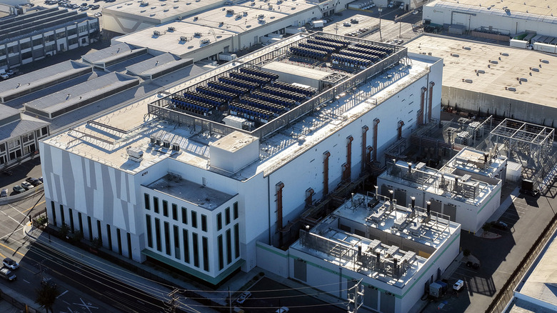 US to let power-hungry data centers plug directly into power plants