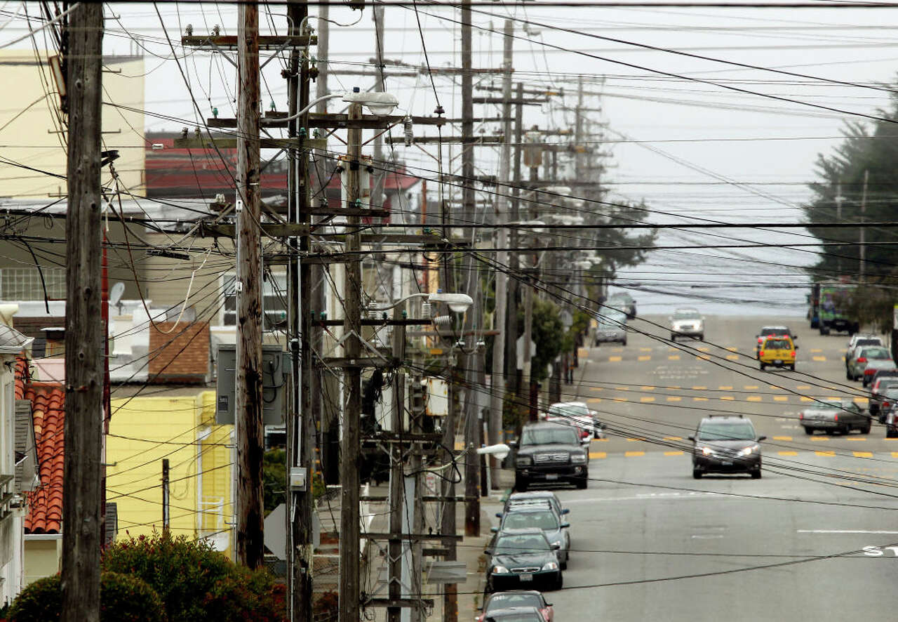 Another PG&E outage leaves over 6,000 SF residents in Sunset without power