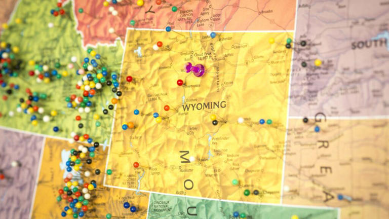 Maps show which parts of the US face the greatest risk if Yellowstone ...