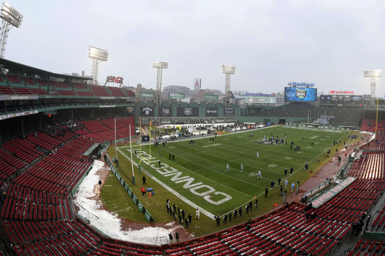 UConn faces Army in the Fenway Bowl: Live updates as Huskies chase ...